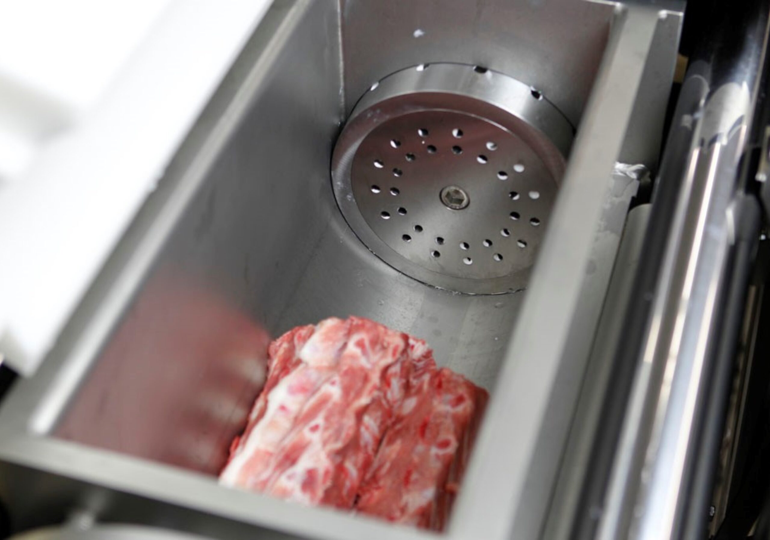 Meat harvester – Marel DMM - Makelis